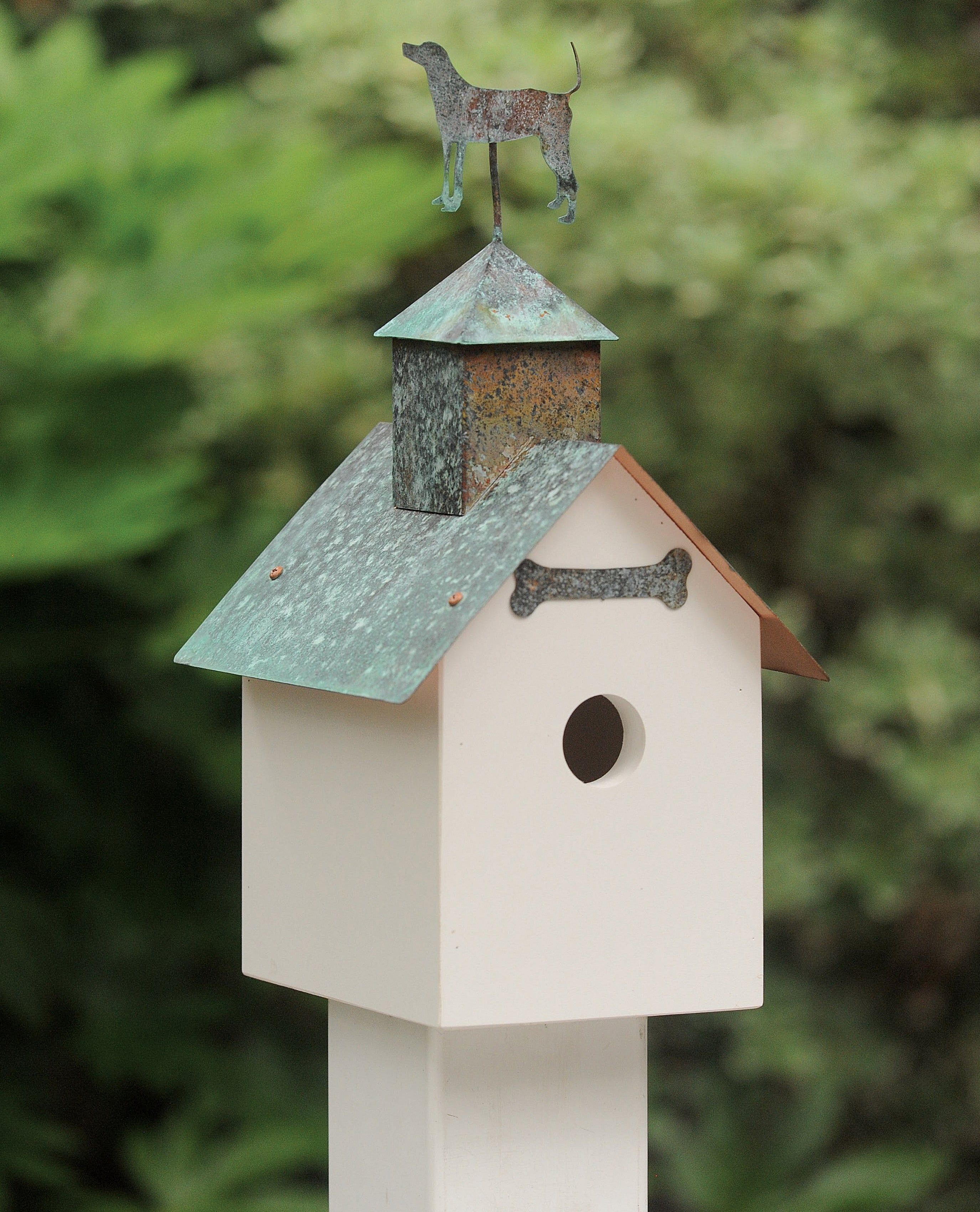 Dog Birdhouse – Charleston Gardens