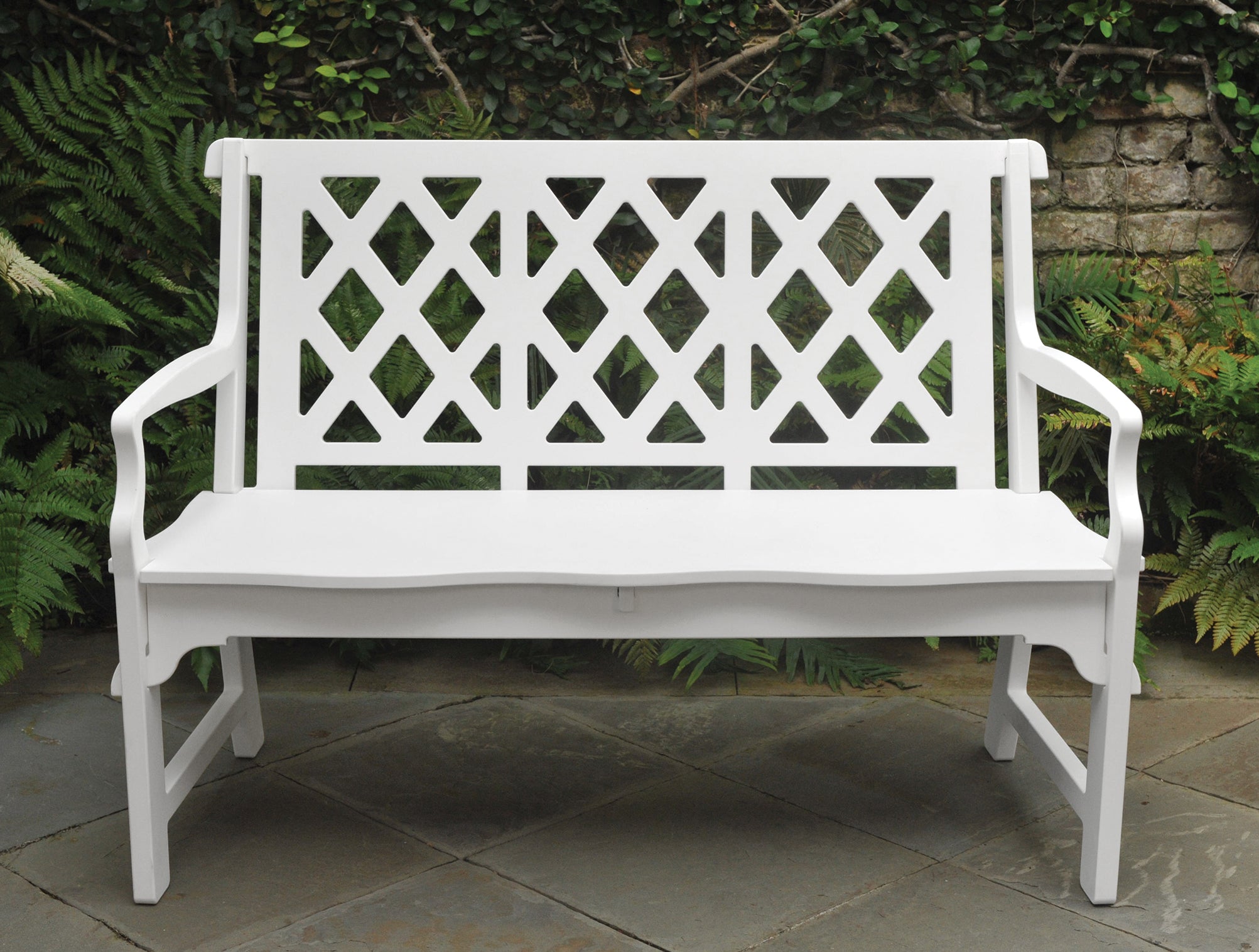 Lattice Back Bench – Charleston Gardens